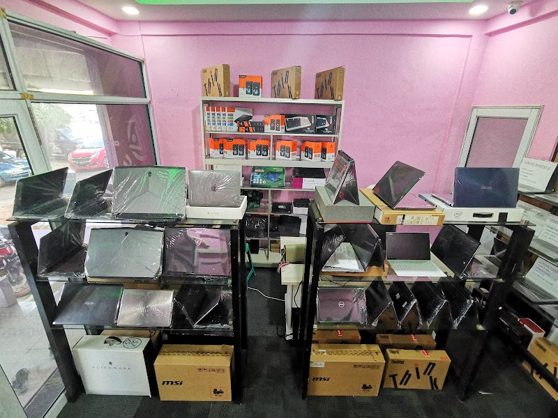 9 Toko Komputer Terbaik di Batam 💻 (2023)