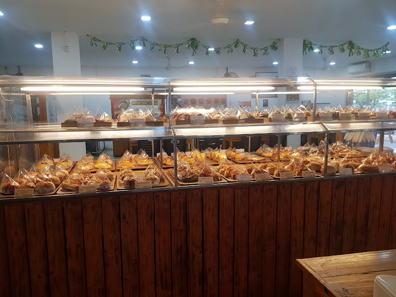 8 Toko Roti Terbaik di Batam 🍞 (Lezat & Bervariasi)