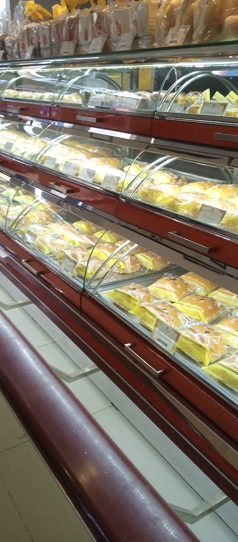 8 Toko Roti Terbaik di Batam 🍞 (Lezat & Bervariasi)