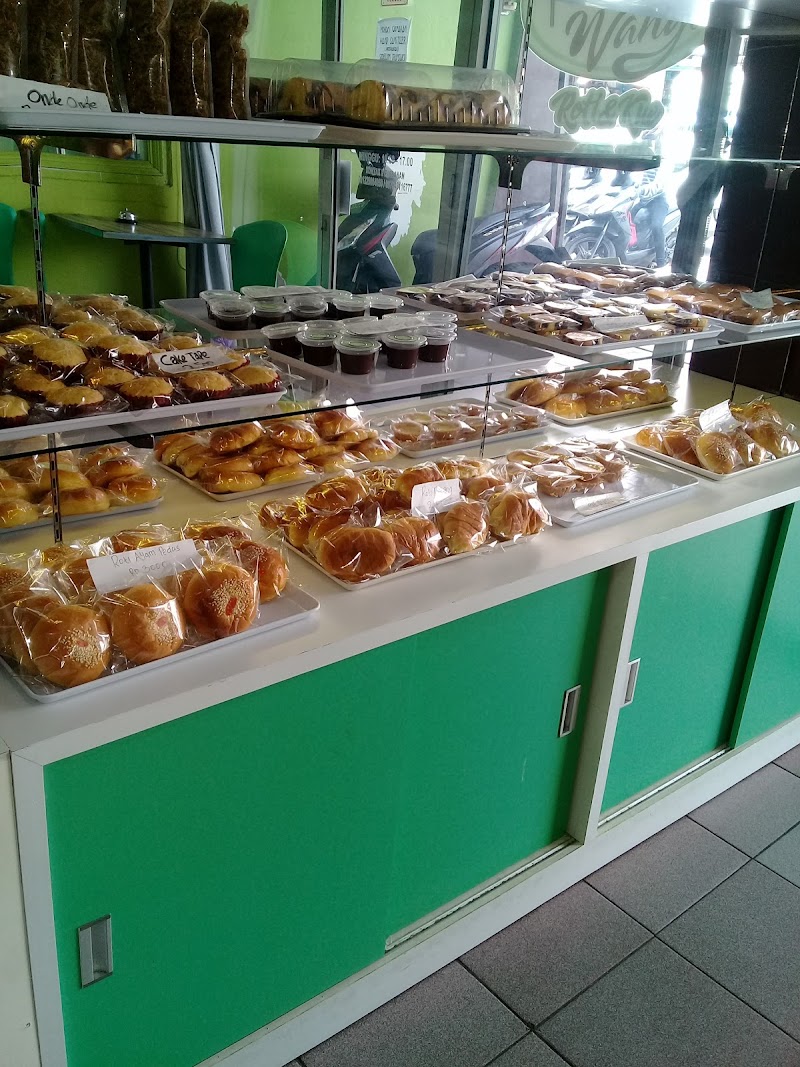 8 Toko Roti Terbaik di Gunung Kidul 🍞 (Lezat & Bervariasi)